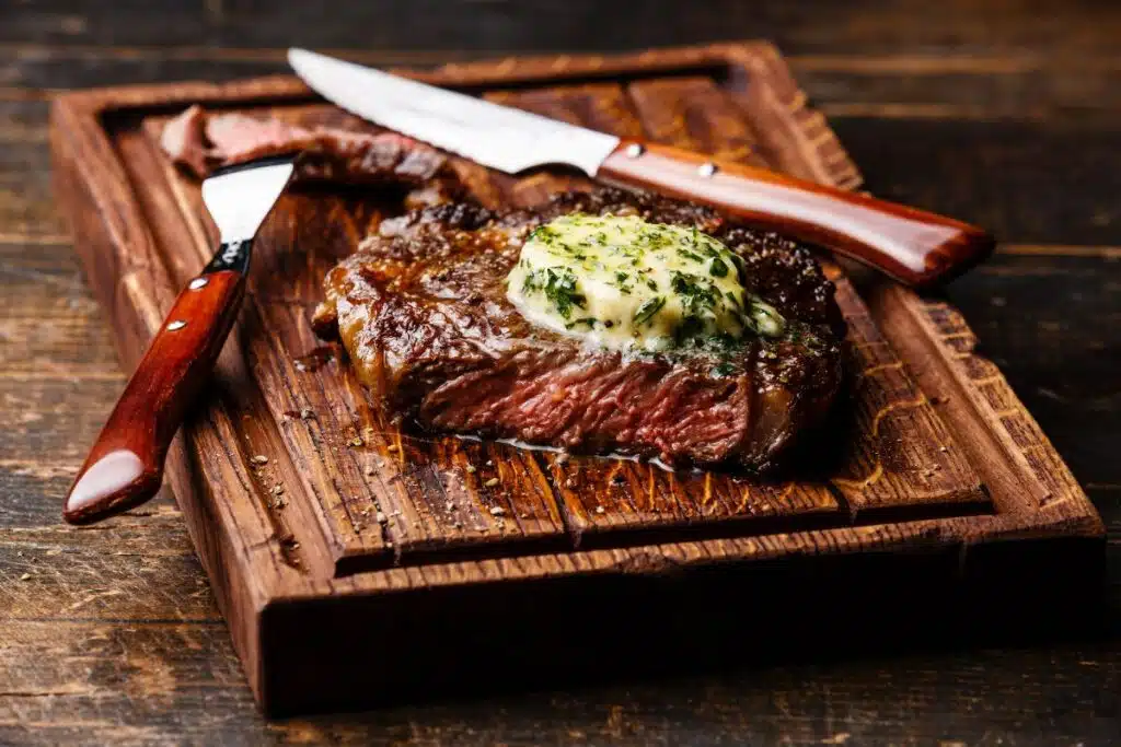 Recette de la côte de bœuf cocotte : recette pour une viande tendre